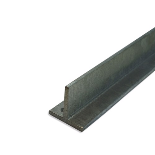 Gegalvaniseerd T-profiel van staal op maat. Roest niet